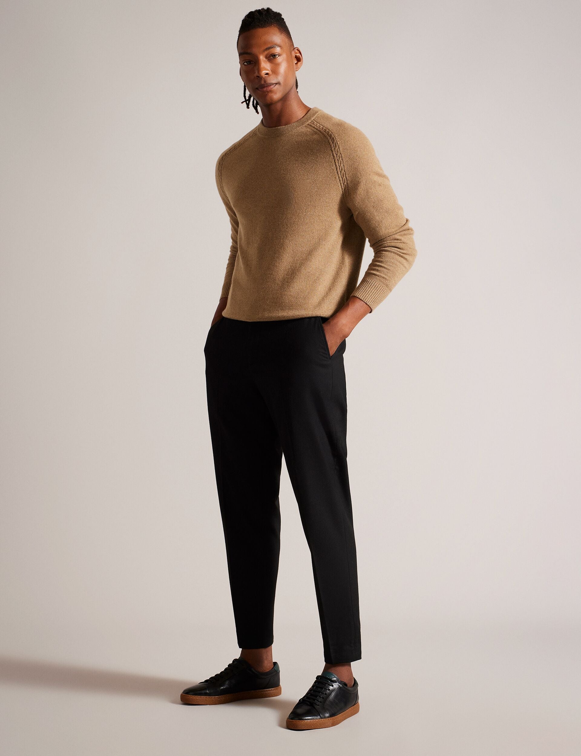 GLANT - Cashmere Cable Detail Crew Neck Jumper