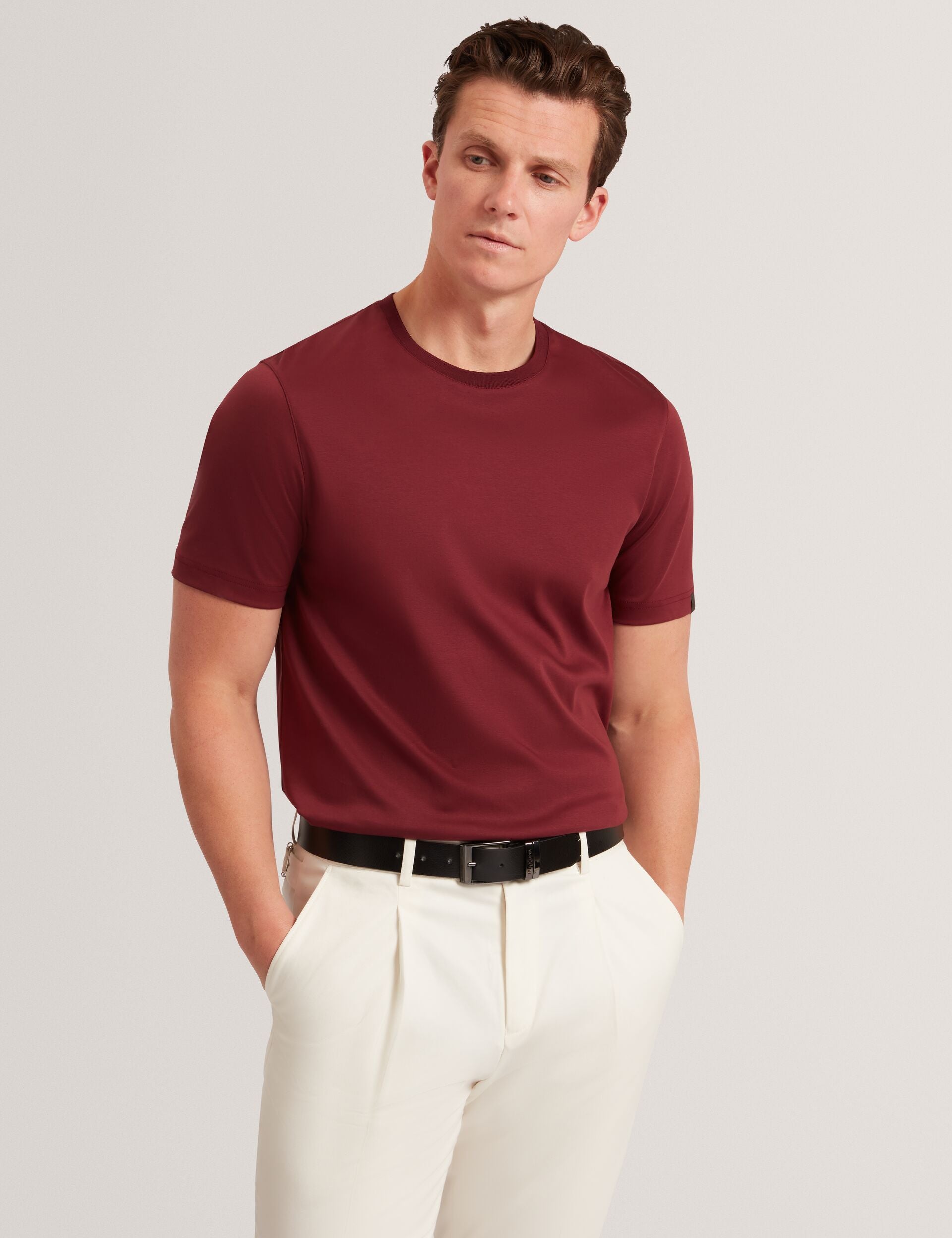 KONRRAD Soft Touch Crew Neck T-Shirt in Maroon